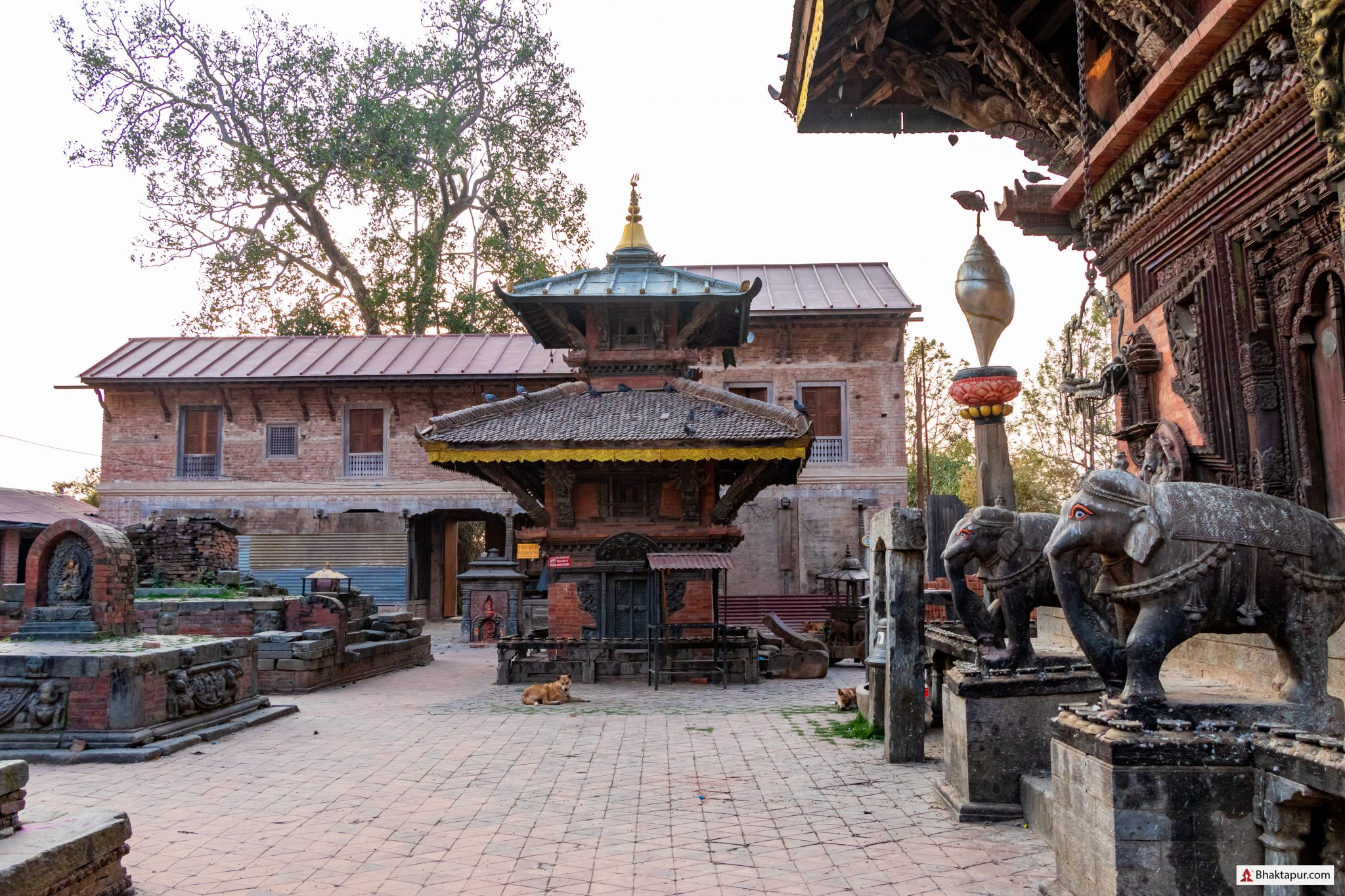 Changu Narayan temple; the oldest temple of Nepal | Bhaktapur.com